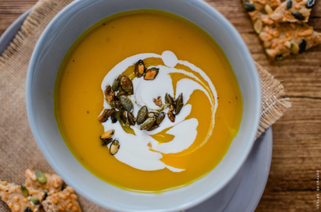 Velouté de potimarron, graines de courges caramélisées