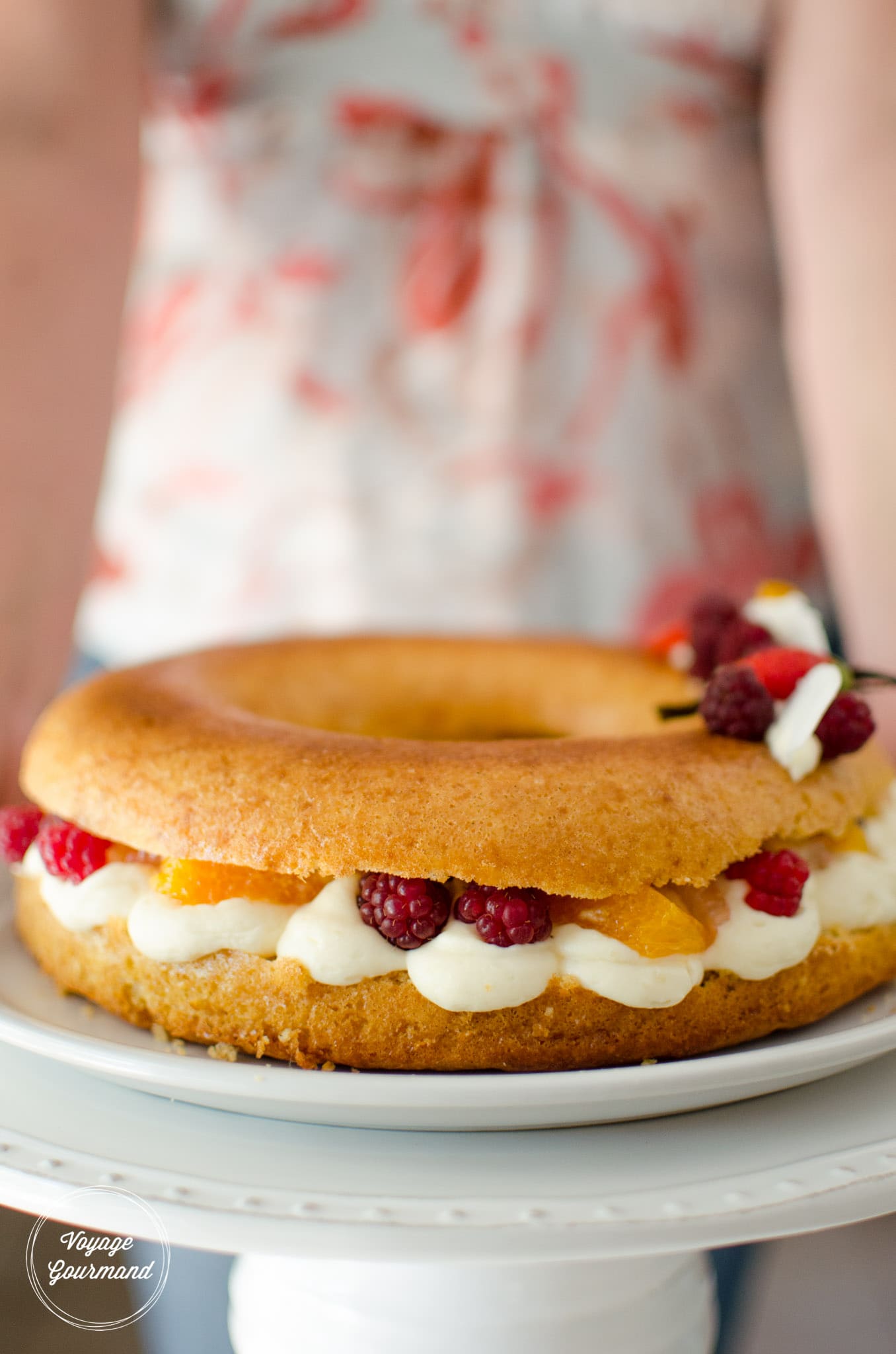 Baba aux framboises et agrumes, crème onctueuse à la fleur d'oranger